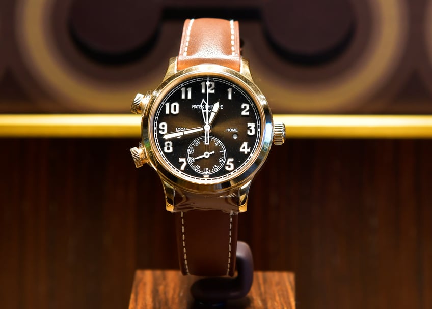 Pairing Watches With Suits: The Ultimate Style Guide