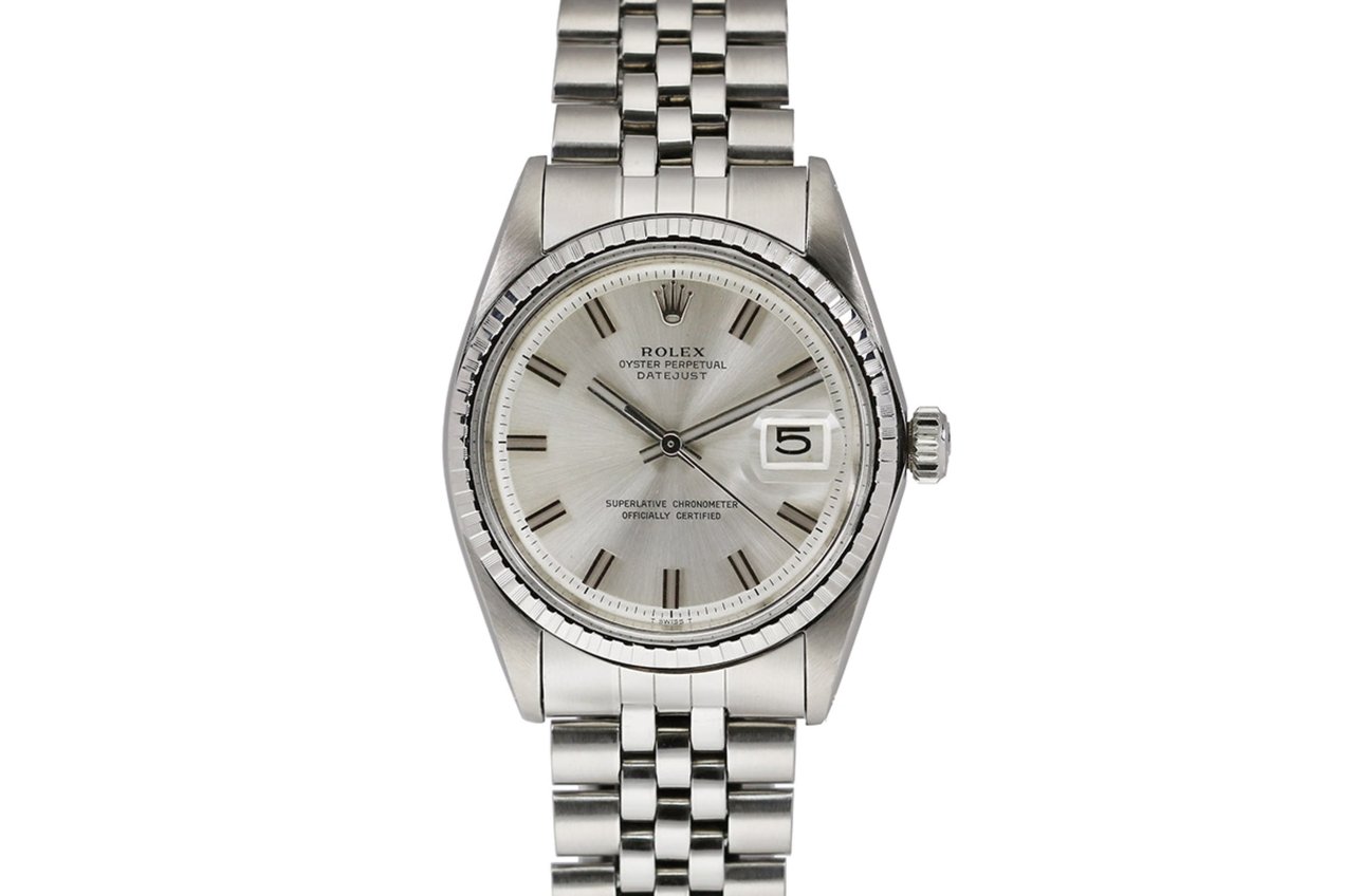 Pairing Watches With Suits: The Ultimate Style Guide